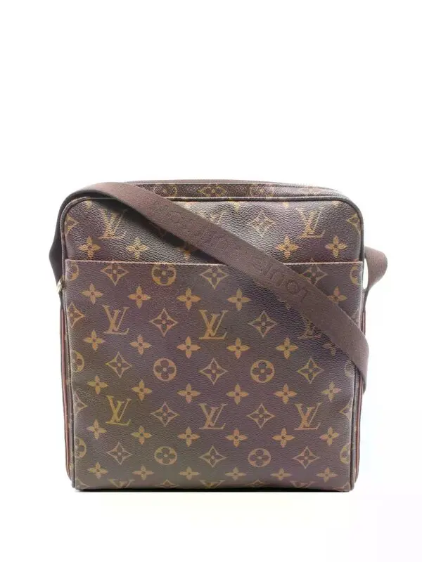 LOUIS VUITTON Monogram Trotteur Beaubourg Shoulder Bag