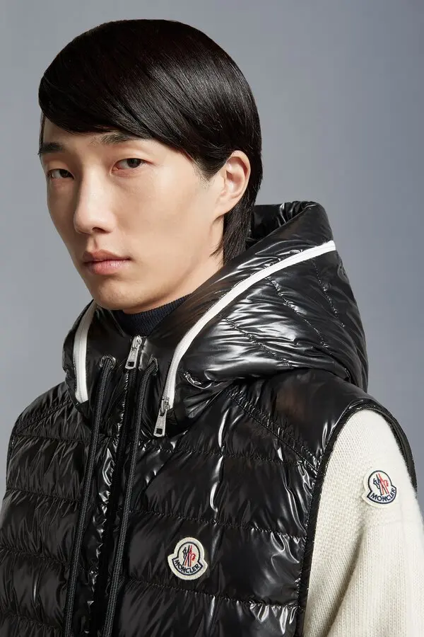 Moncler Akaishi Down Gilet