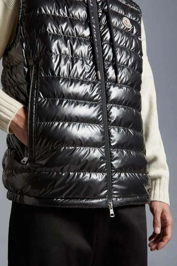 Moncler Akaishi Down Gilet