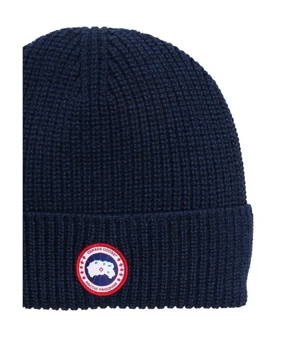 Canada Goose Ribbed Logo Patch Beanie - Blue