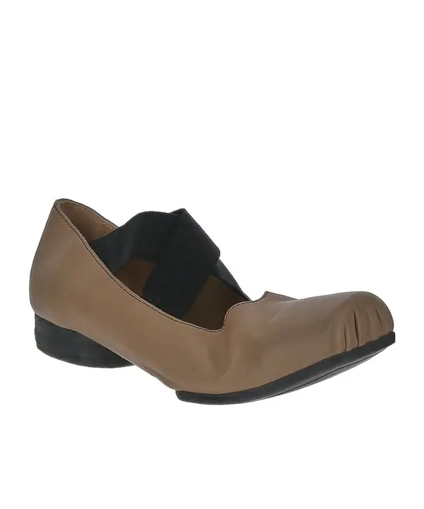 UMA WANG Square-toed Flats With Elastic Detail