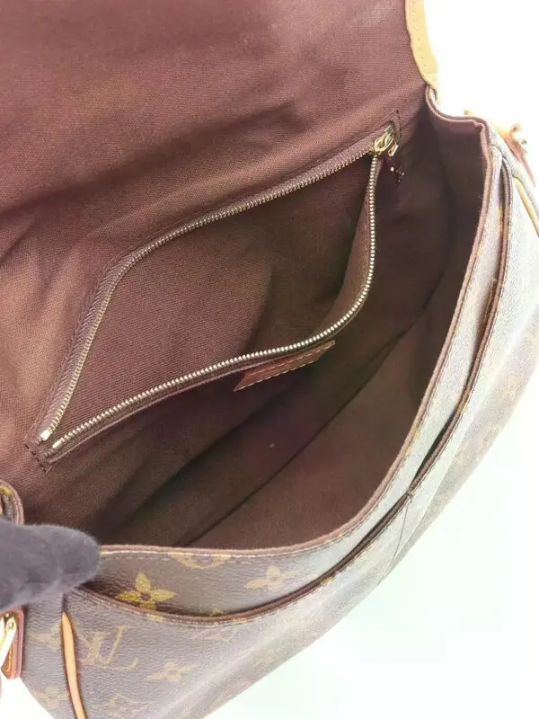 LOUIS VUITTON Monogram Canvas Shoulder Bag - Brown