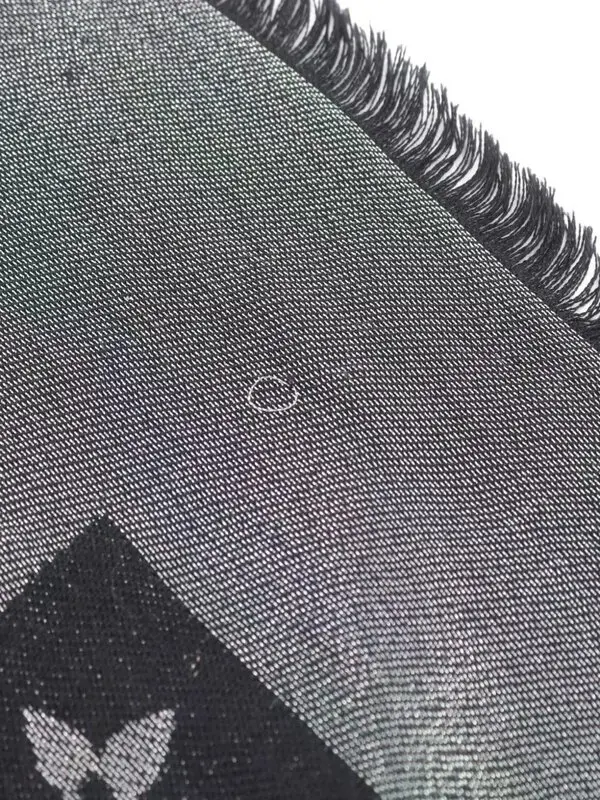 LOUIS VUITTON 2000s Logo-print Shawl