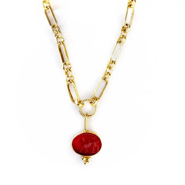 Persia Donà Jewelry Garnet Lion Intaglio Necklace - Gold