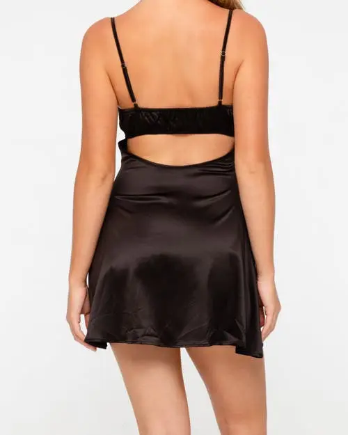 ONE EMPIRE Zaya Lace Dress