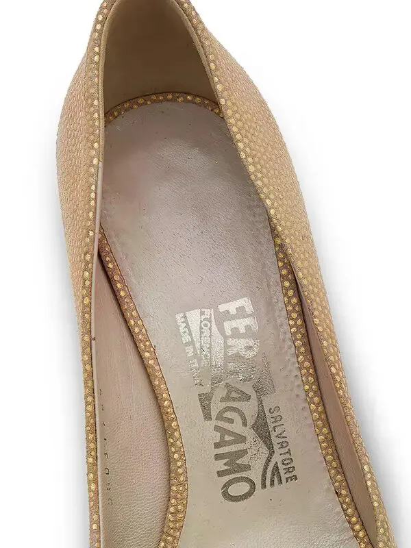 FERRAGAMO Vara Pumps