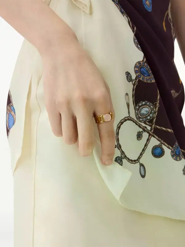 Versace Greca Motif Ring With Faceted Stone - Gold