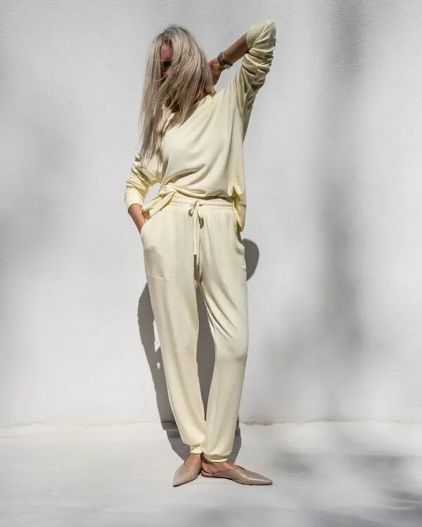 Splendid Supersoft Brushed French Terry Jogger With Drawstring Waist And Cuffed Ankles - White