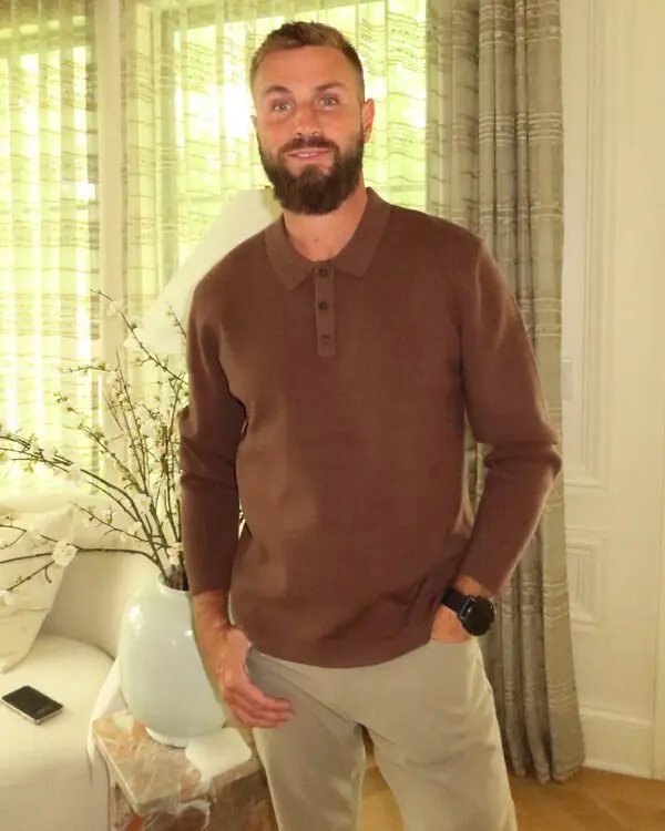 Splendid X @cellajaneblog Ribbed Collared Sweater With Tortoise Shell Buttons - Truffle