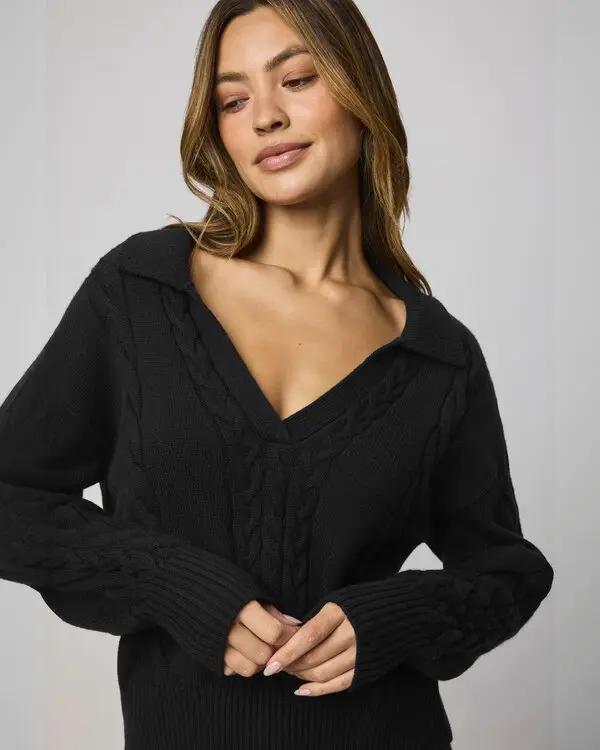 Splendid Jet Set" Cable Knit V-neck Polo Sweater