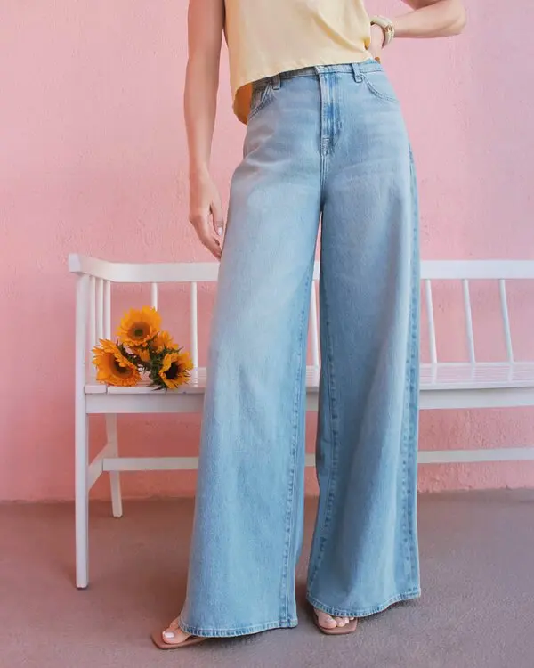 Splendid Ravyn Cuffed Wide Leg Jean In Light Wash - Sea Blue