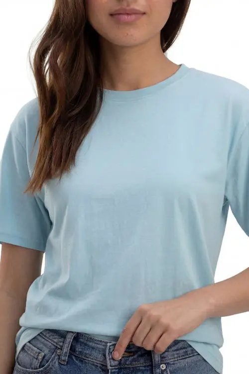SOLOMON & SAGE Relaxed Crewneck Tee