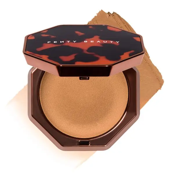 FENTY BEAUTY Sun Stalk'r Soufflé Pressed Mousse Blurring Cream Bronzer - Maple Glaze