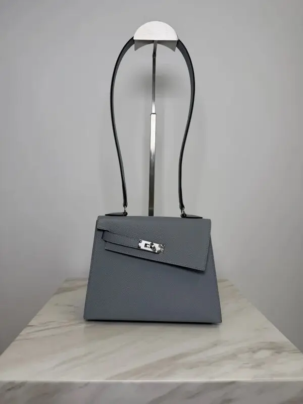 Hermès Kelly Gris Pantine Epsom Leather Handbag - Grey