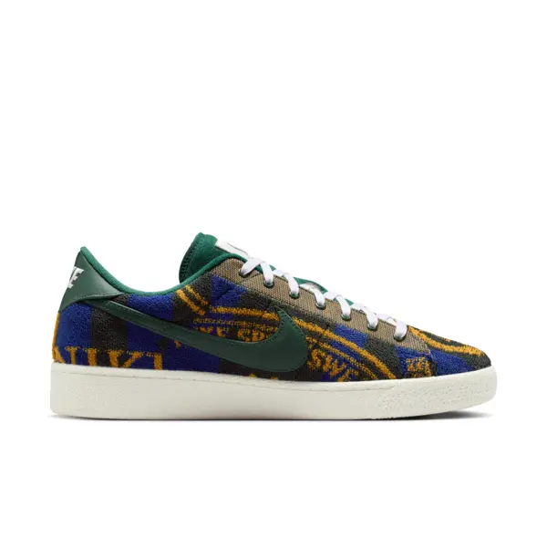 Nike Classic Prm Terry Shoes