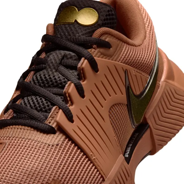 Nike Gp Challenge 1.5 Hard Court Tennis Shoes - Brown