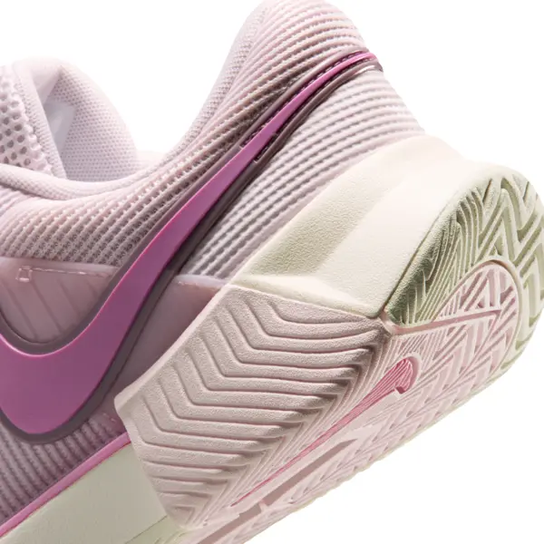 Nike Gp Challenge 1.5 Prm Hard Court Tennis Shoes - Pink