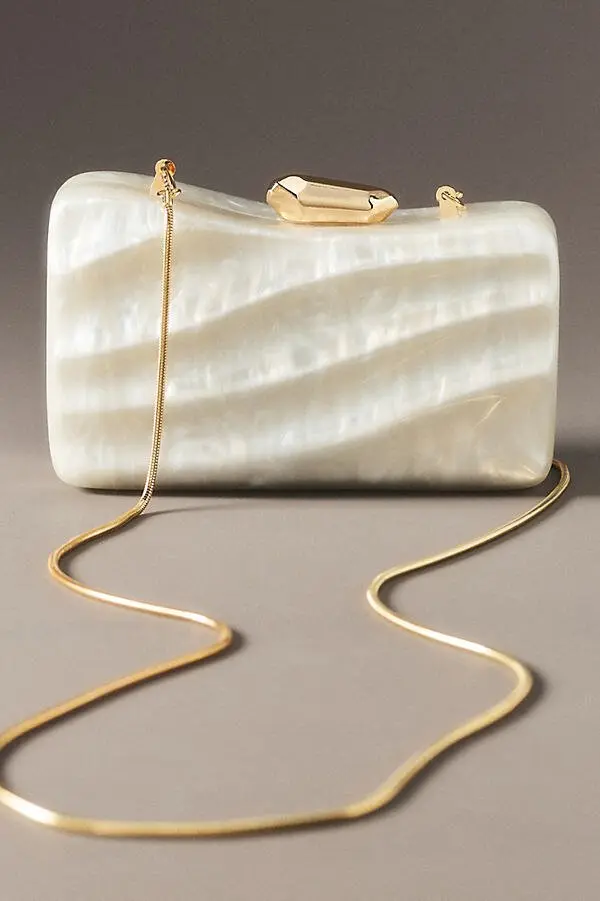 URBAN EXPRESSIONS Oaklynn Acrylic Clutch With Chain Strap - Pearl