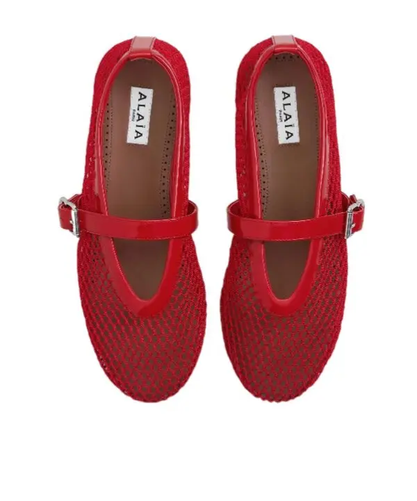Alaïa Fishnet Ballet Flats With Buckle Strap - Red