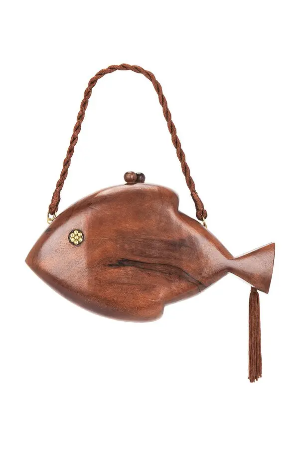 SIMONMILLER Carved Fish Clutch In Brown - Mahogany
