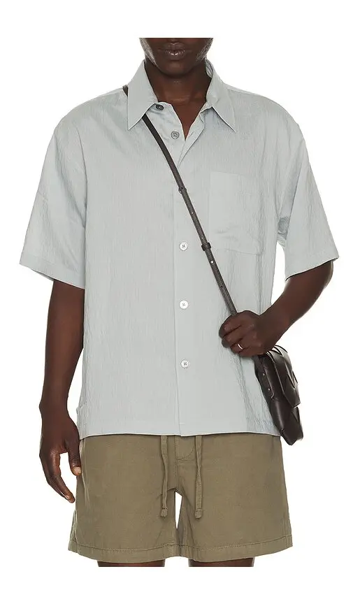 FRAME Light Weight Short Sleeve Shirt In . Also - Slate