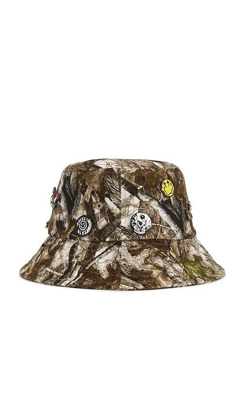 HAPPY CAPS Pin Bucket Hat