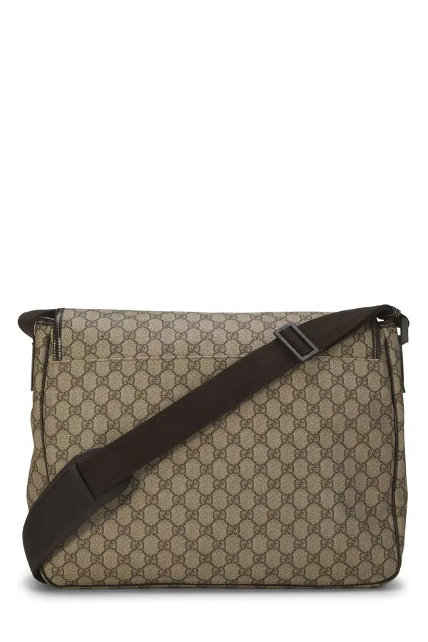 Gucci Gg Supreme Canvas Flap Messenger Bag