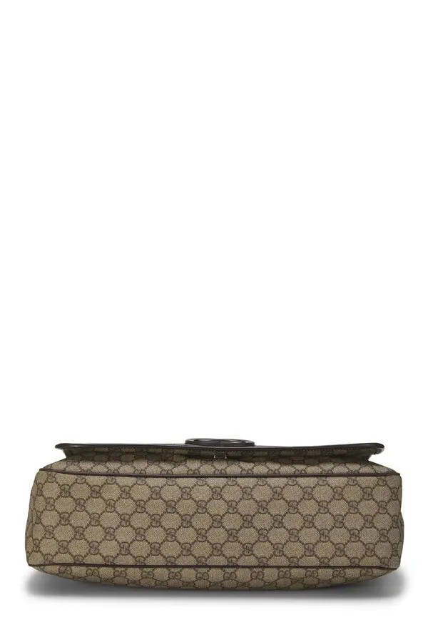 Gucci Gg Supreme Canvas Flap Messenger Bag