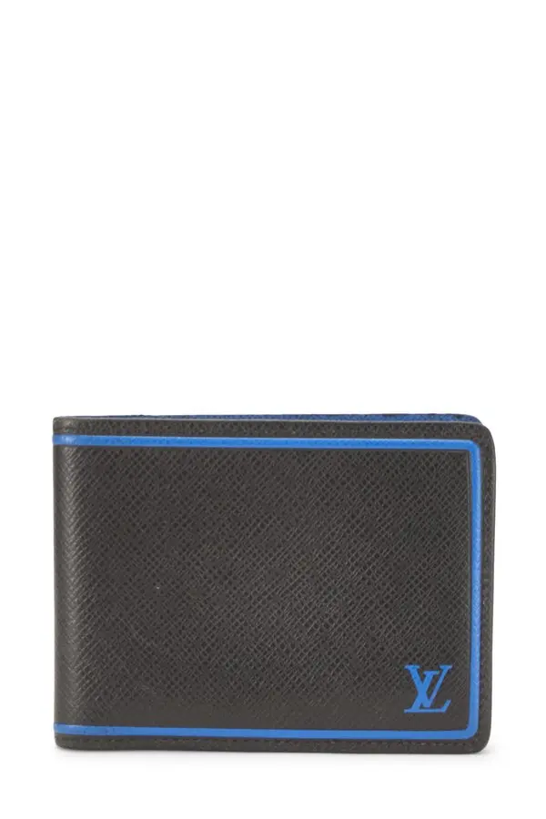 LOUIS VUITTON Taiga Multiple Wallet
