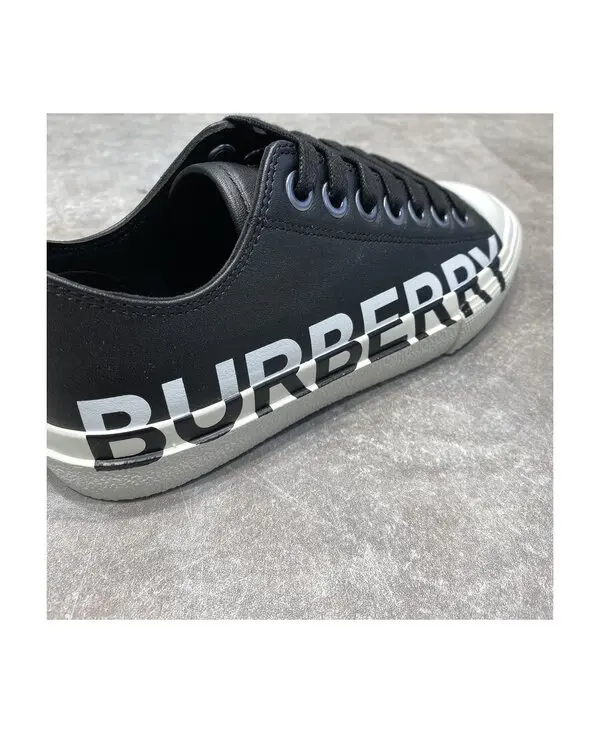 Burberry Logo Print Lace-up Sneakers