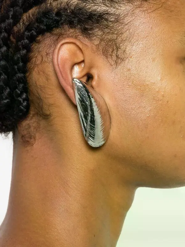 ARMARIUM Mussel-shell Shaped Earrings - Silver