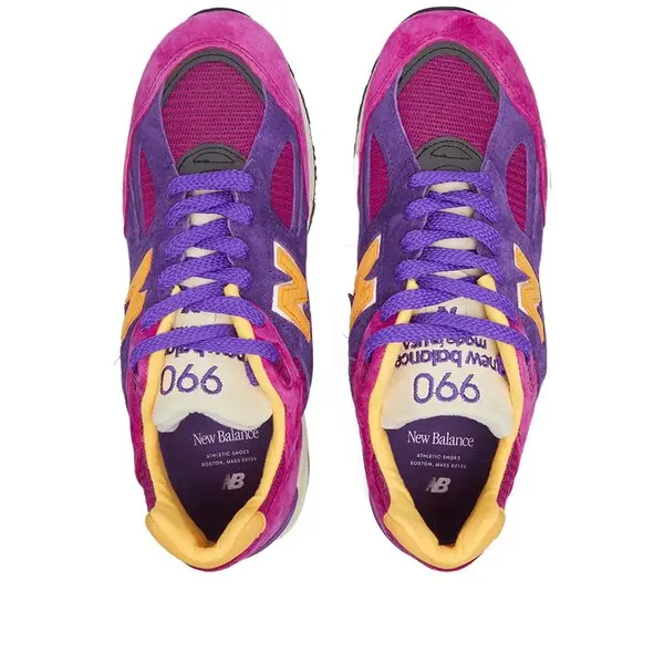 NEW BALANCE Logo Patch Low Top Sneakers