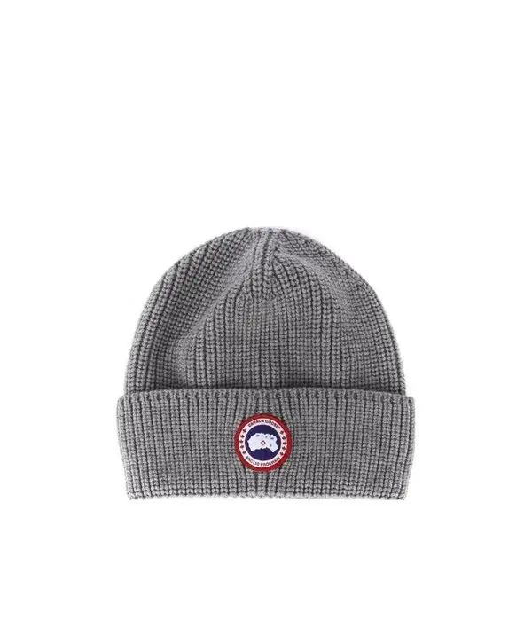 Canada Goose Ribbed Knit Beanie With Logo Patch - Grey