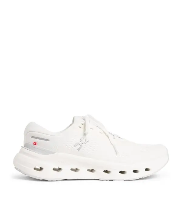 On Cloudrunner 3 Athletic Trainers