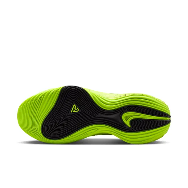 Nike Giannis Immortality Basketball Shoes - Yellow