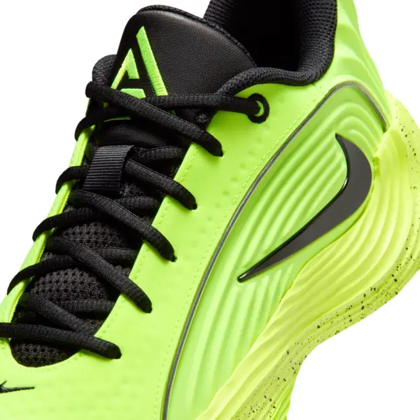 Nike Giannis Immortality Basketball Shoes - Yellow