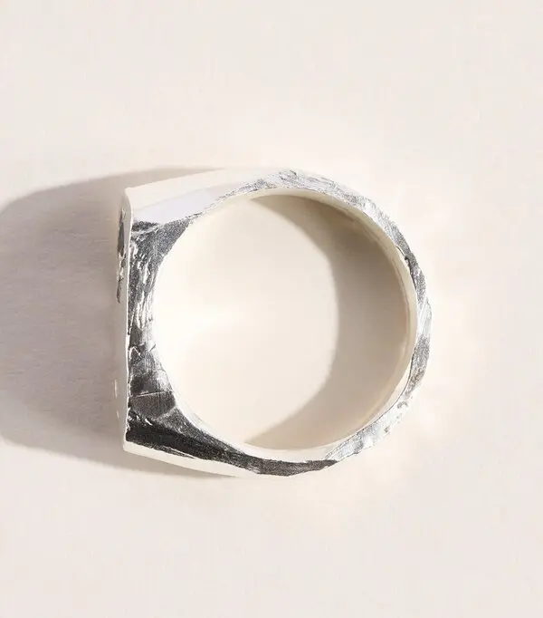 THE OUZE Sterling Oval Signet Ring With Sapphires