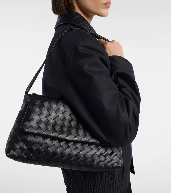 Bottega Veneta Giorno Small Intrecciato Leather Shoulder Bag - Black