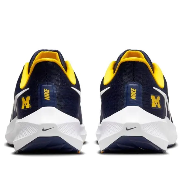 Nike Zoom Pegasus 39 "michigan" Sneakers - Black/anthracite/volt
