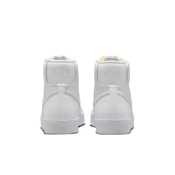 Nike Blazer Mid '77 Vintage High Top Sneakers - White
