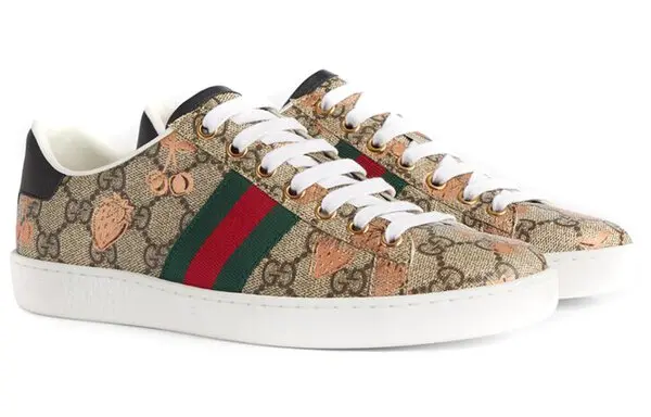 Gucci Ace Gg Supreme Berry Print Sneakers - Beige/ebony/green