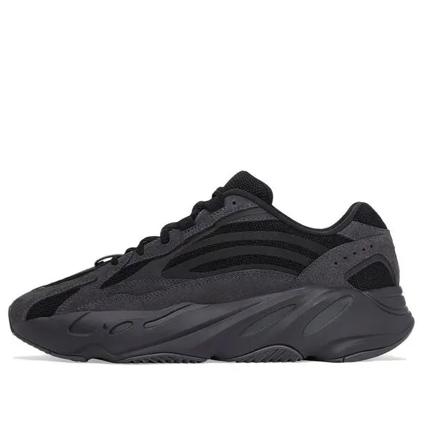 Adidas Yeezy Boost 700 V2 Vanta Sneakers - Black/black