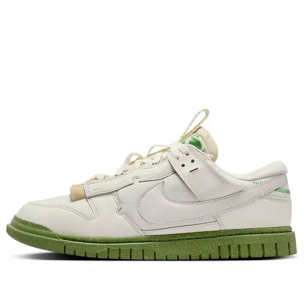 Nike Dunk Low Remastered Sneakers