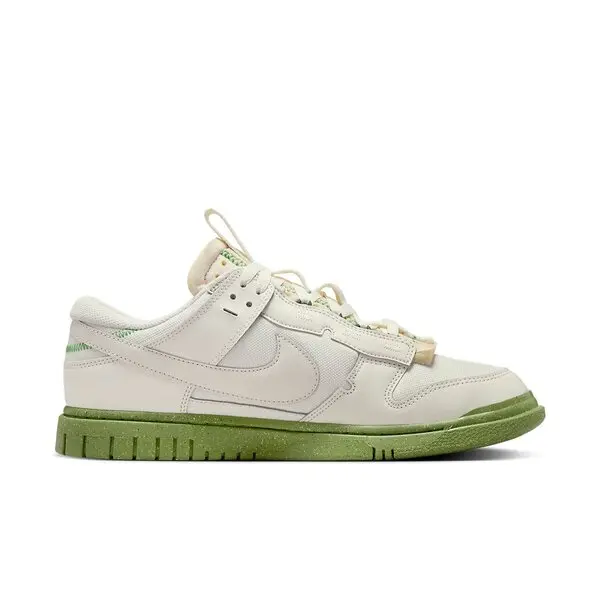Nike Dunk Low Remastered Sneakers