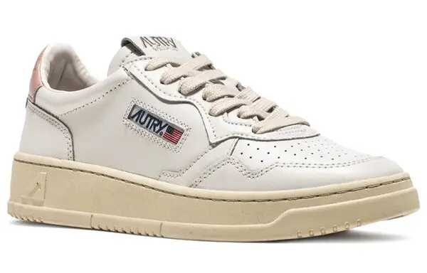 AUTRY Medalist Leather Low Top Sneakers - White/pink
