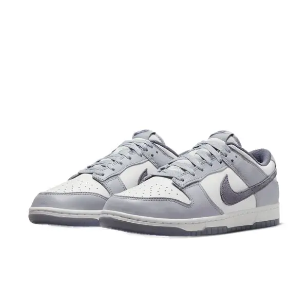 Nike Dunk Low Se Sneakers