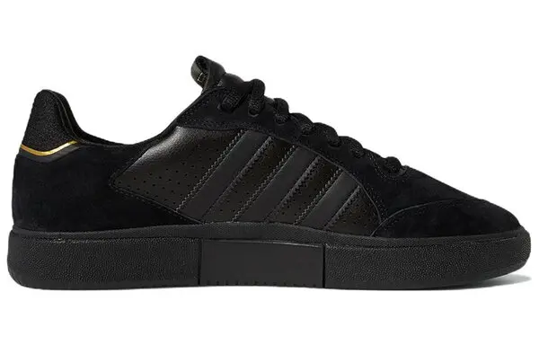 Adidas Tyshawn Low Shoes - Black