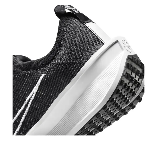 Nike Interact Run Sneakers - Black/white