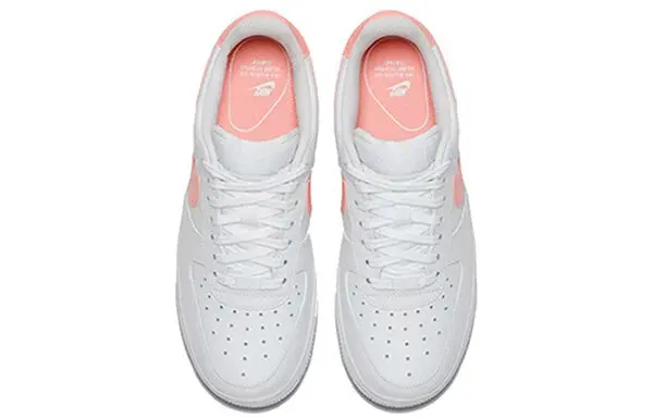 Nike Force 1 '07 Sneakers