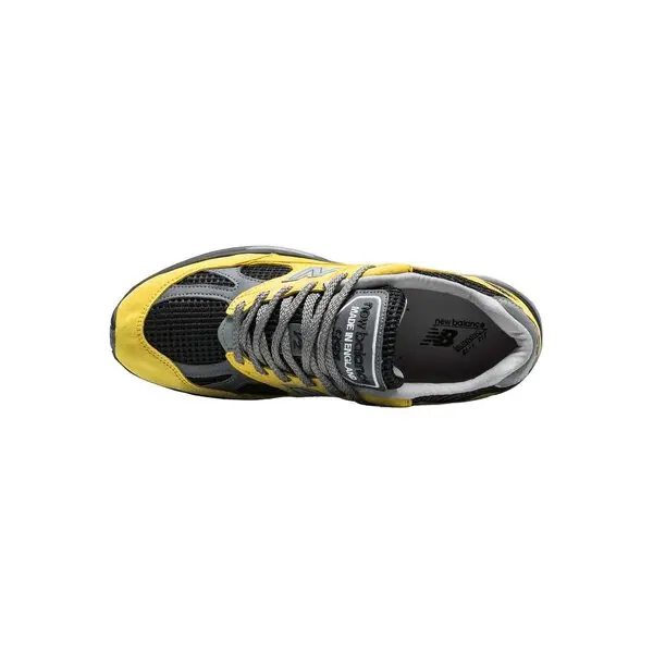 NEW BALANCE 991v2 Made In Uk Sneakers - Yellow/black/grey